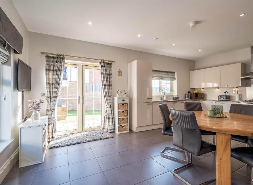 Property For Sale in BT8 - Propertynews