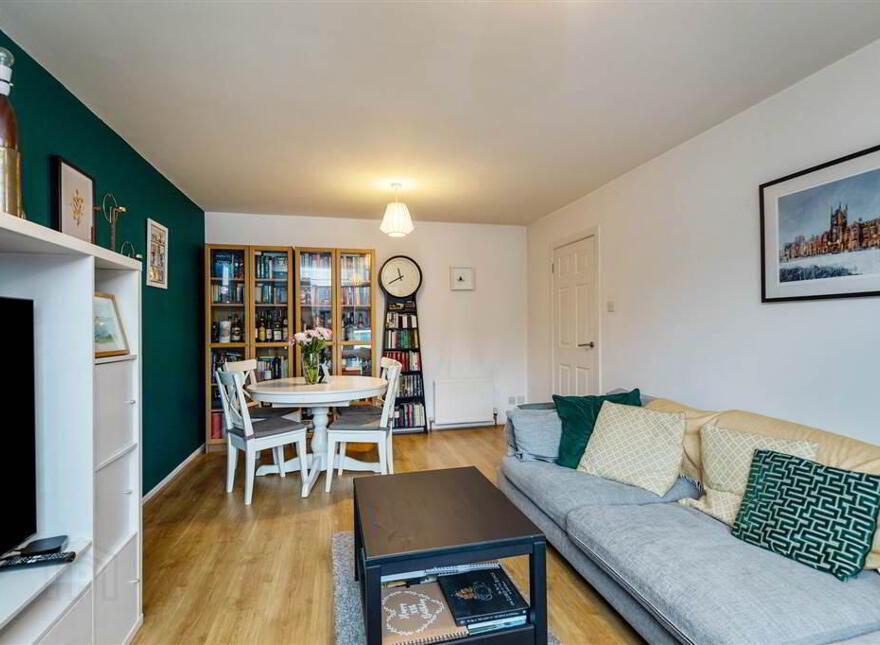 Property For Sale in BT8 - Propertynews