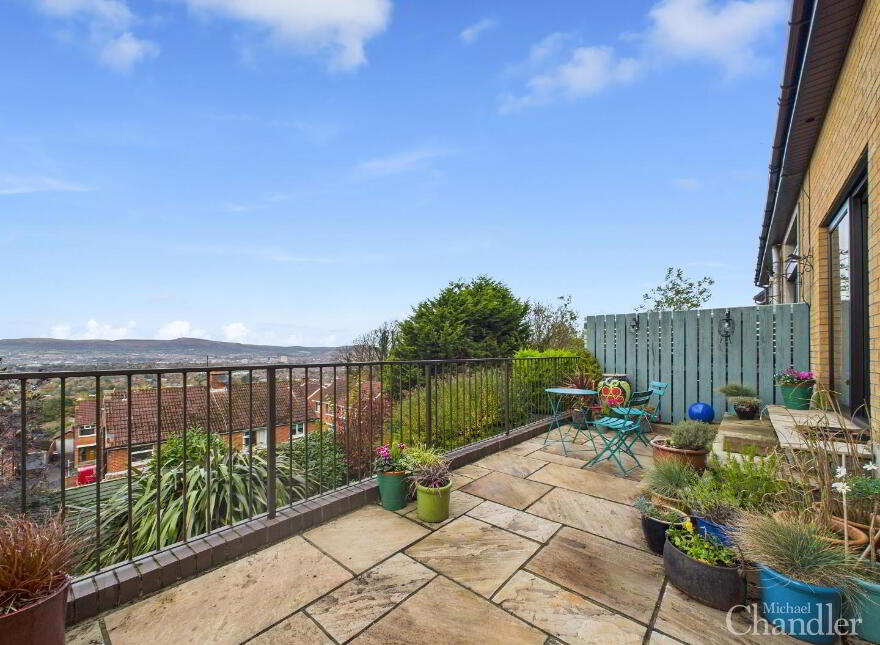 Property For Sale in BT8 - Propertynews