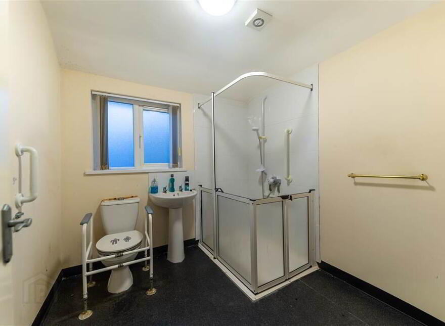 Property For Sale in Finaghy, Belfast - PropertyPal