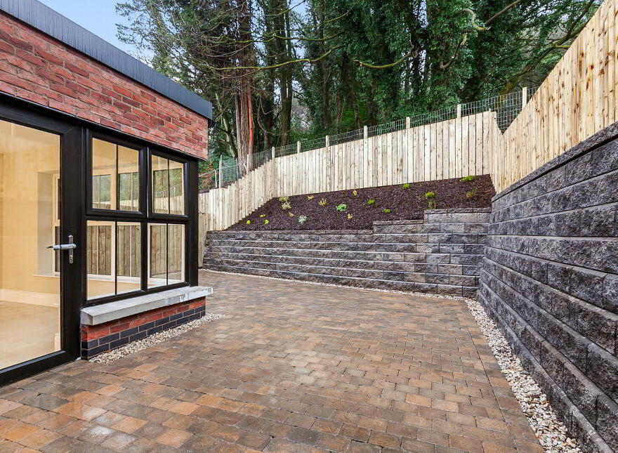 Property For Sale in Simon Brien - PropertyPal