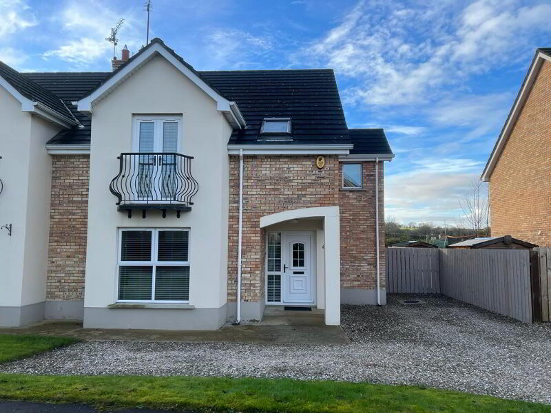 Property For Rent In Derry / Londonderry