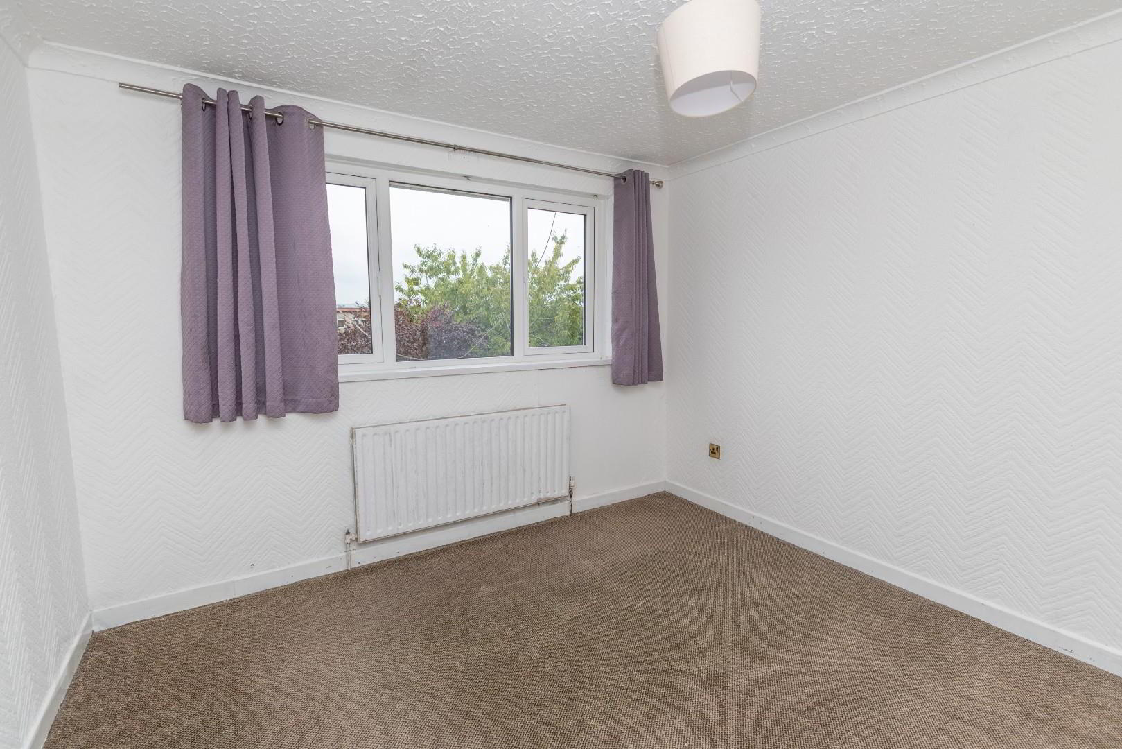 16 Hennessy Park, Newry