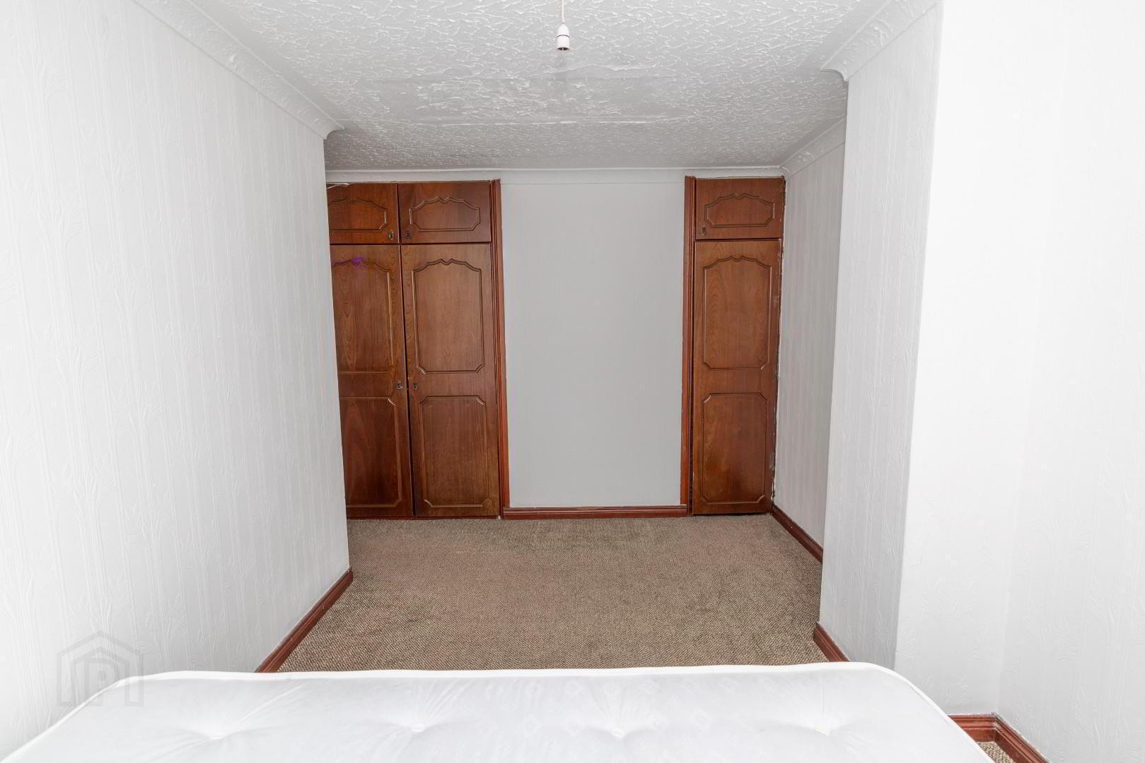 16 Hennessy Park, Newry