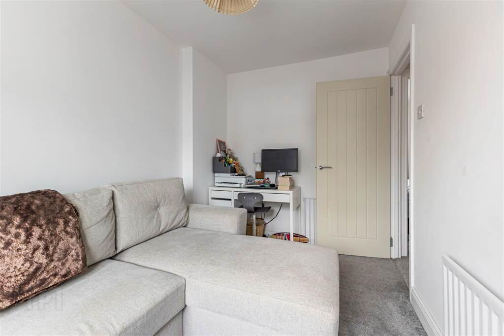 10 Ruskin Heights, Lisburn