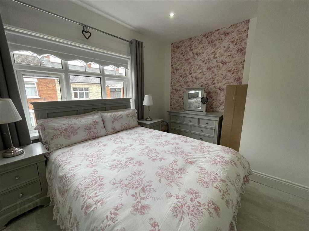 84 Beechmount Parade, Belfast