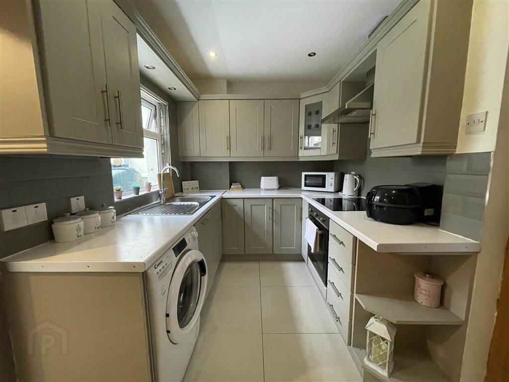 84 Beechmount Parade, Belfast