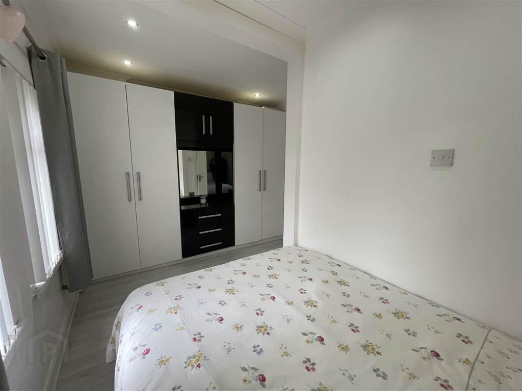 84 Beechmount Parade, Belfast
