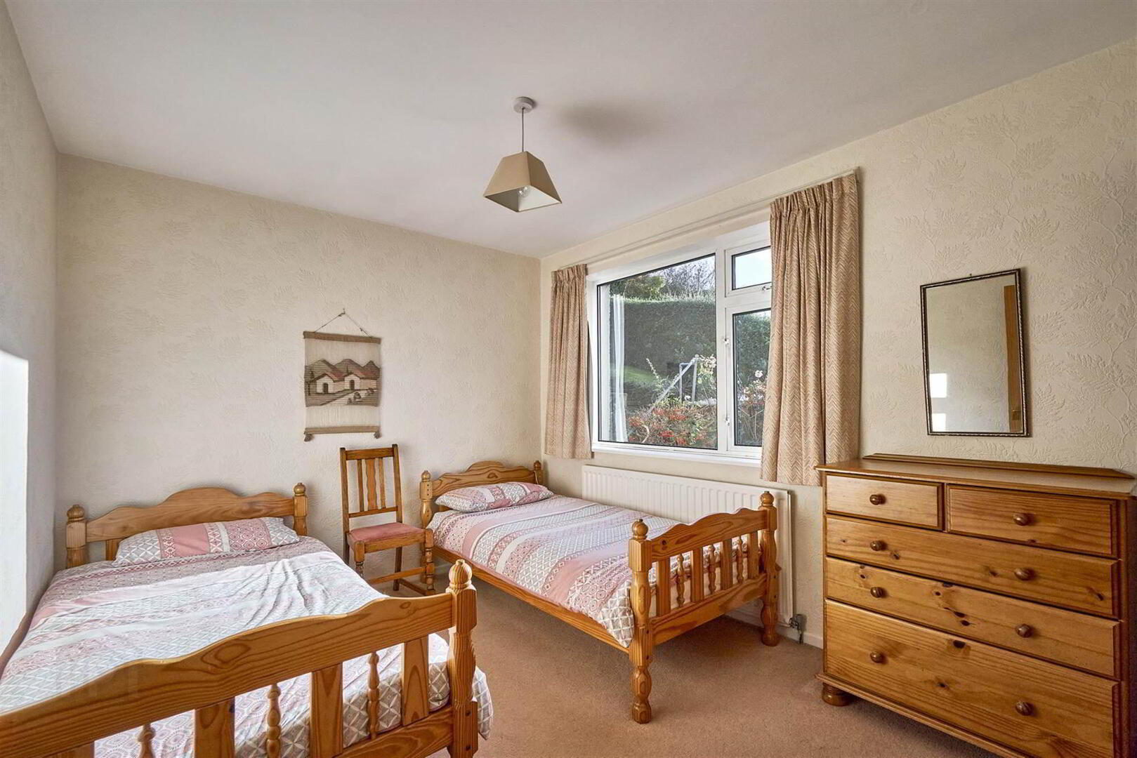 12 Strathleven Park, Holywood