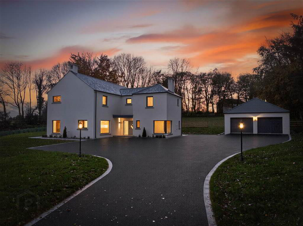 107a Moneysharvin Road, Maghera