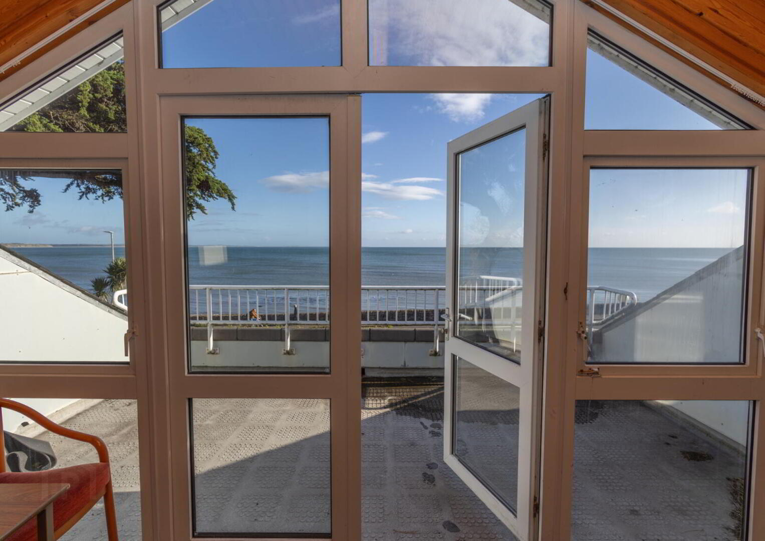Glenada, 29 South Promenade, Newcastle