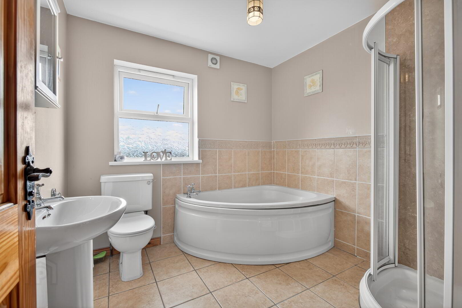 71 Carclinty Road, Cullybackey, Ballymena