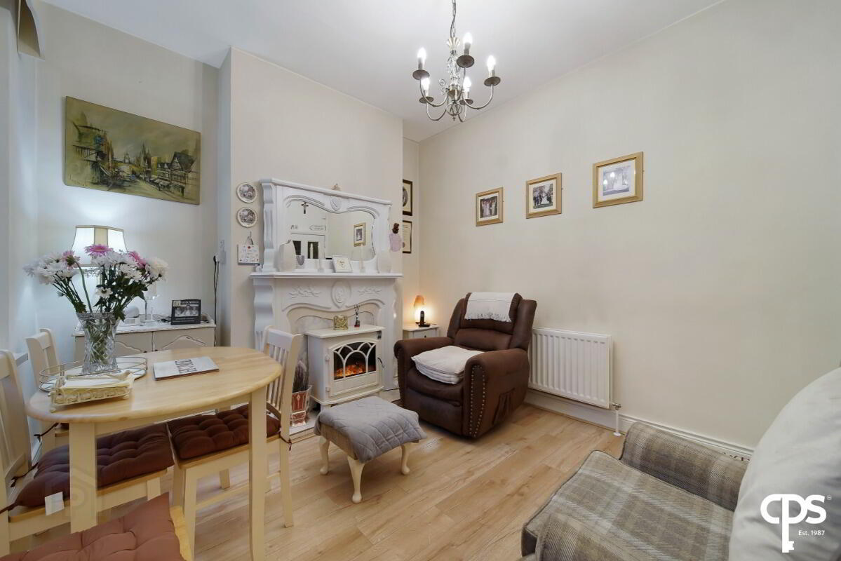 13 Westland Terrace, Derry