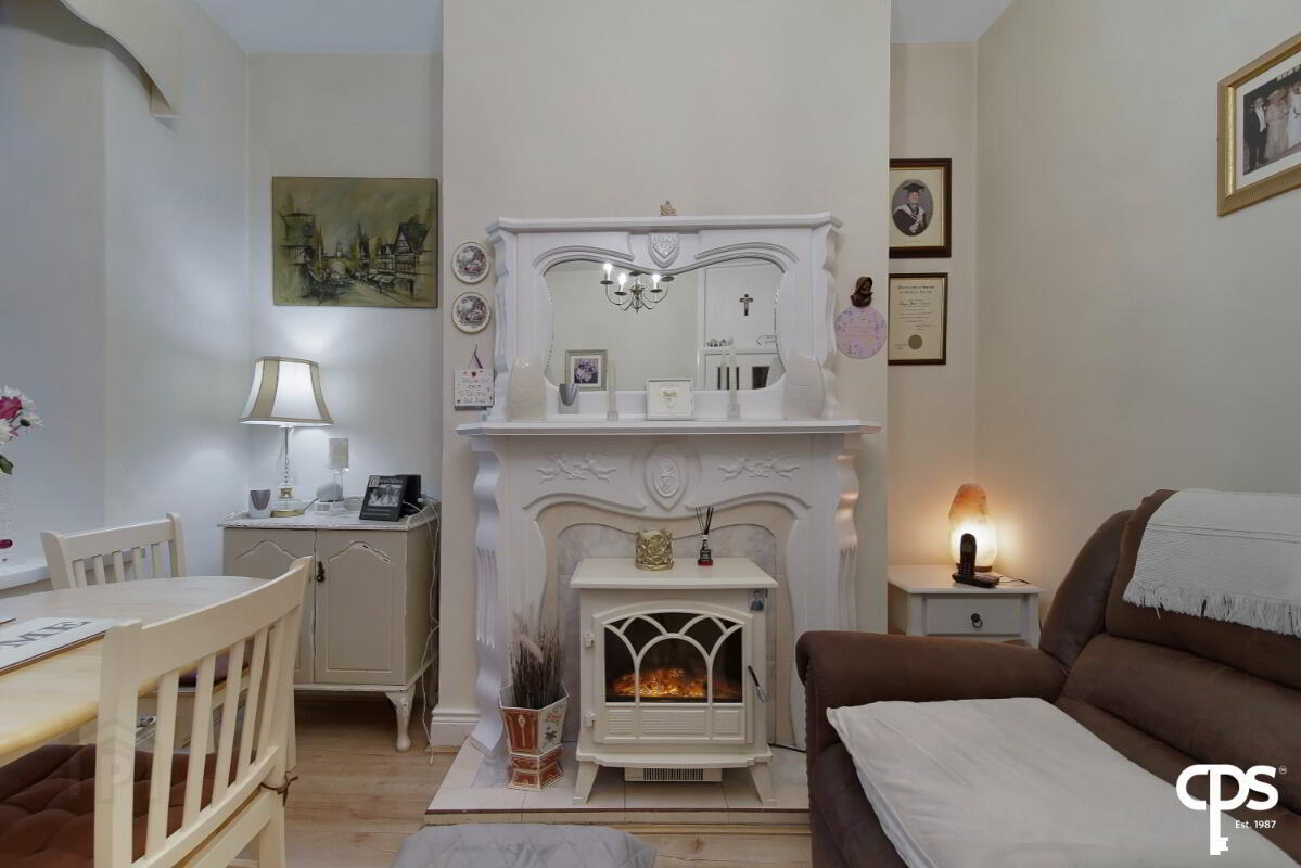 13 Westland Terrace, Derry