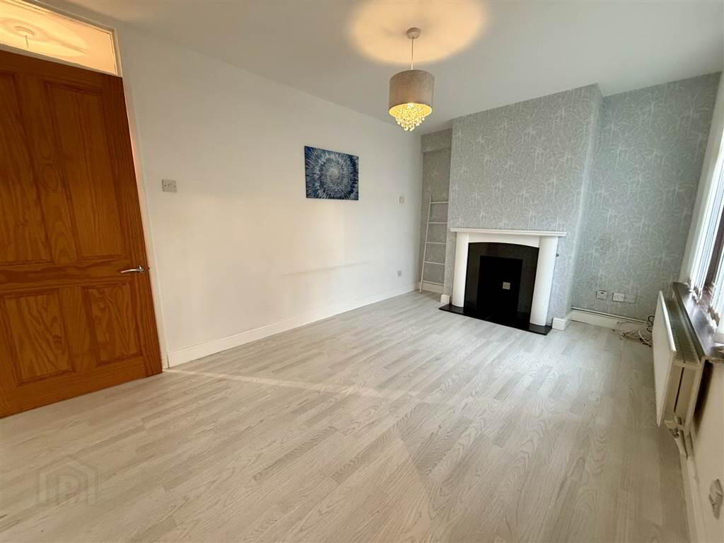 5 Drumadoon Park, Ballybeen, Dundonald, Belfast