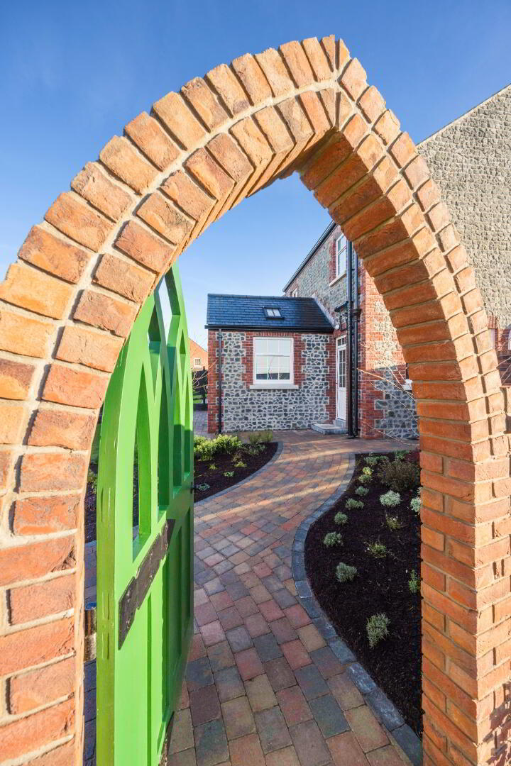 Tyrella End Townhouse, Governors Gate Demesne, Ballynahinch Road ...