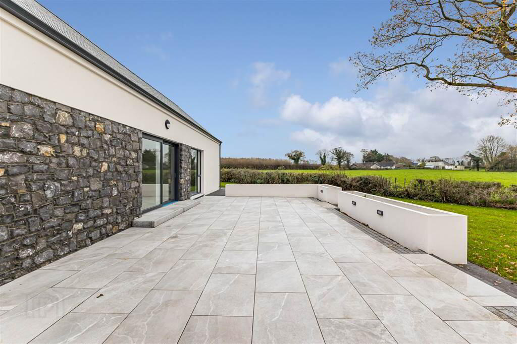 5a Dungonnell Road, Crumlin