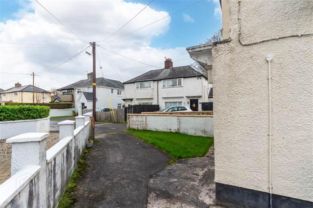 9 Lille Park, Finaghy, Belfast
