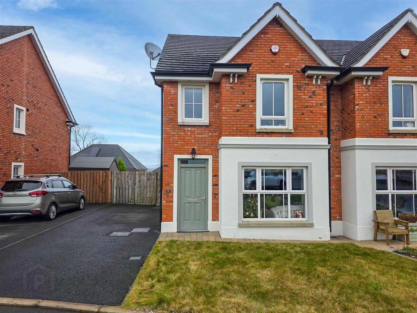 8 Foxton Park, Newtownabbey