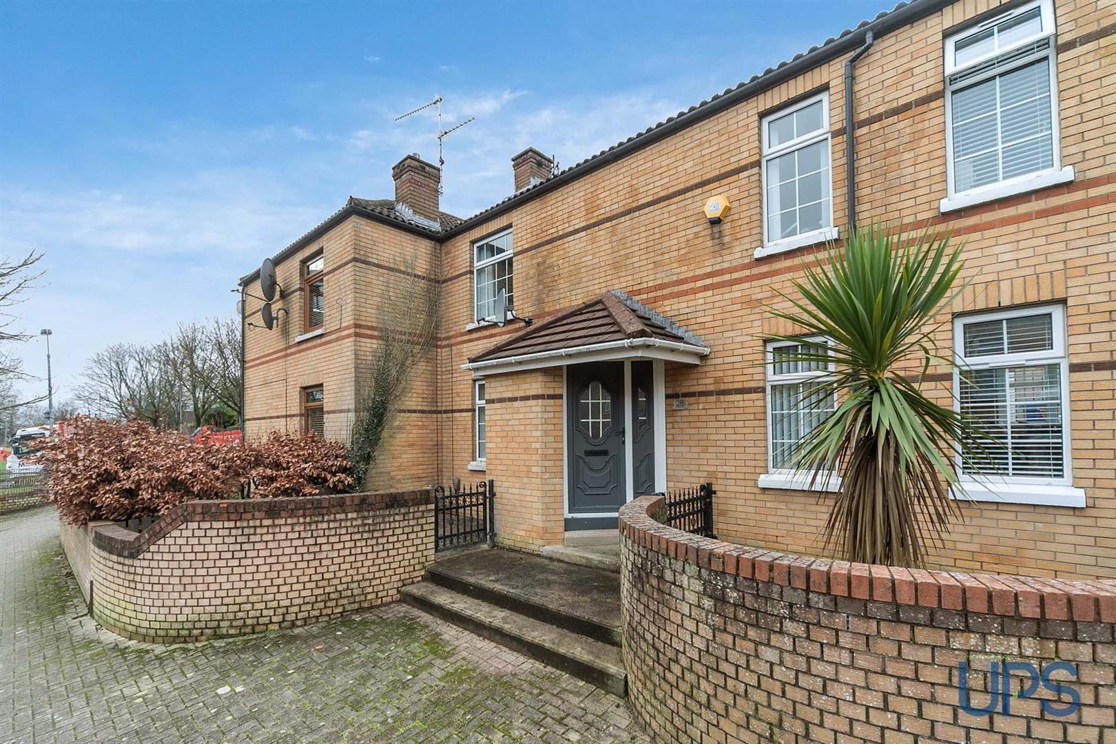 28 Woodside Walk, Dunmurry, Belfast