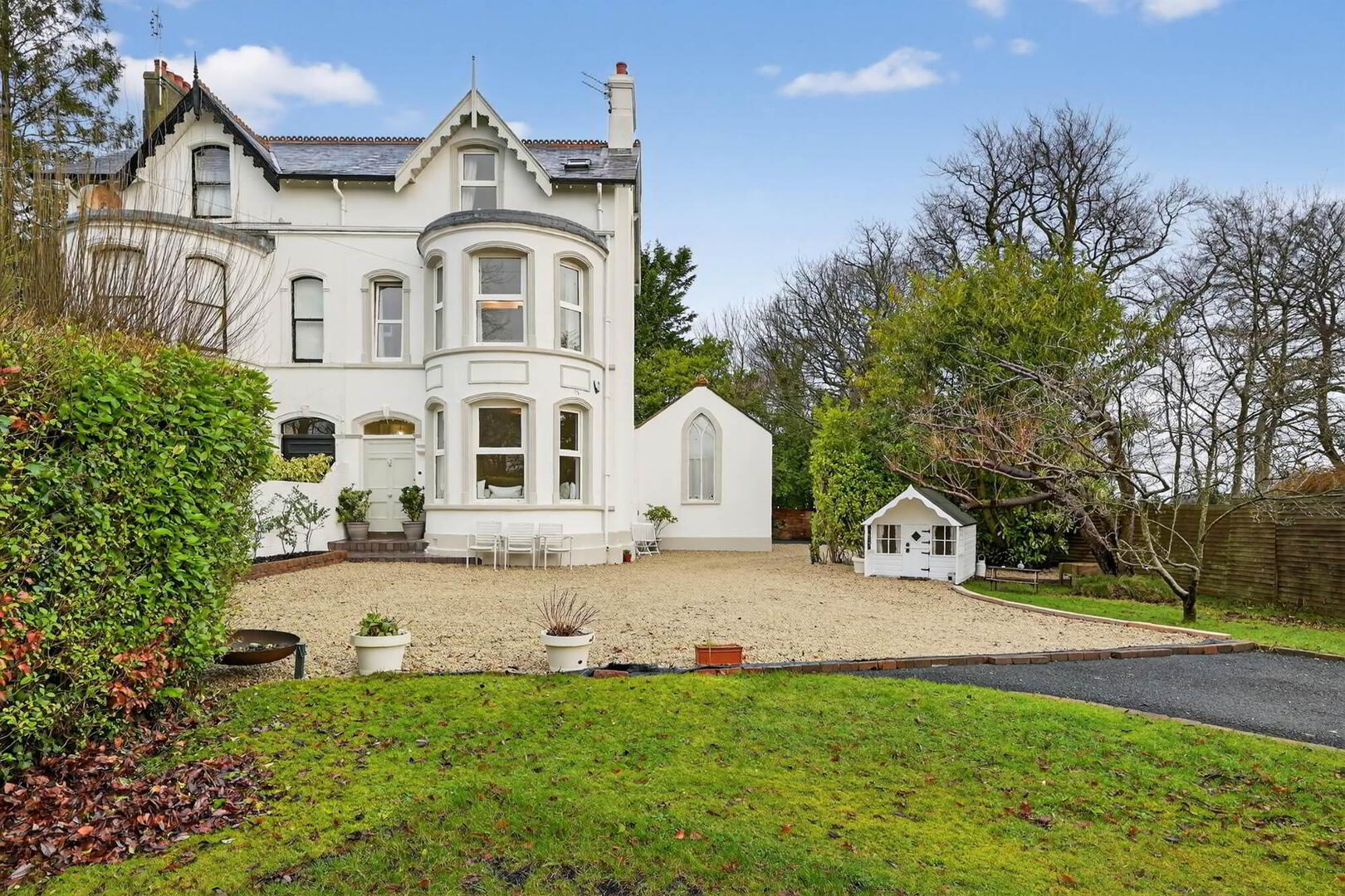 Tra Bella House, 7 Bridge Road, Helen's Bay