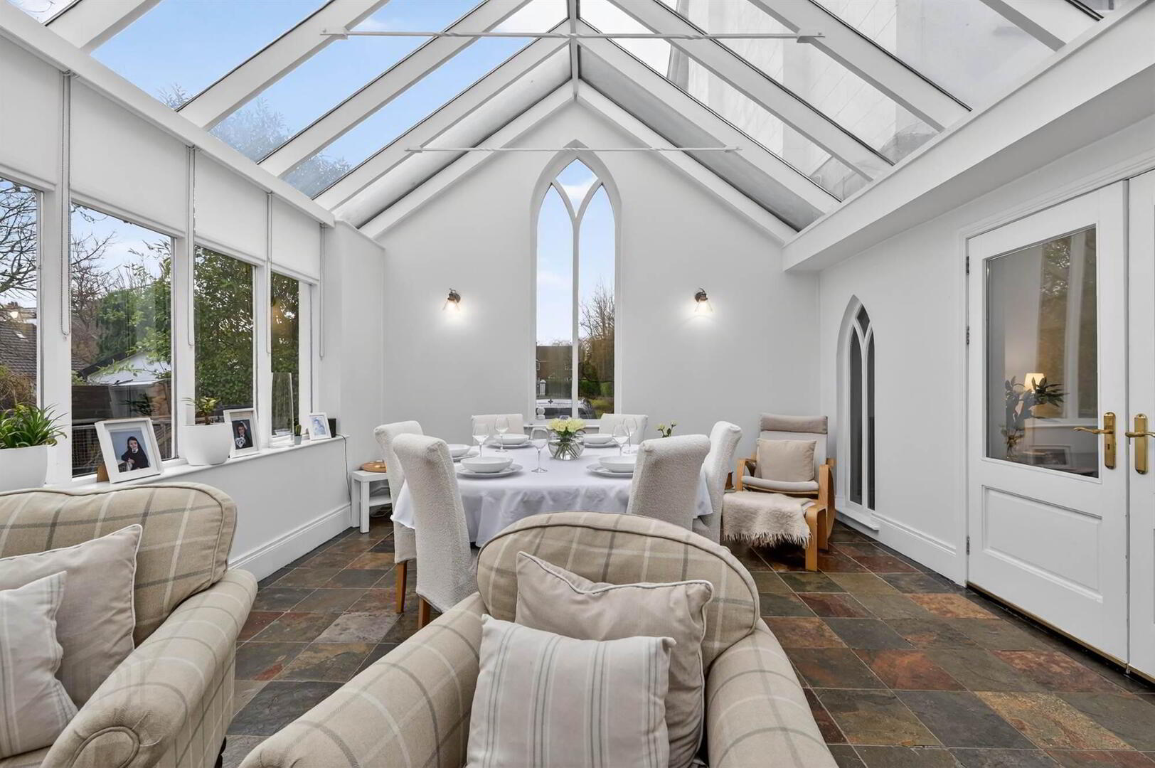 Tra Bella House, 7 Bridge Road, Helen's Bay