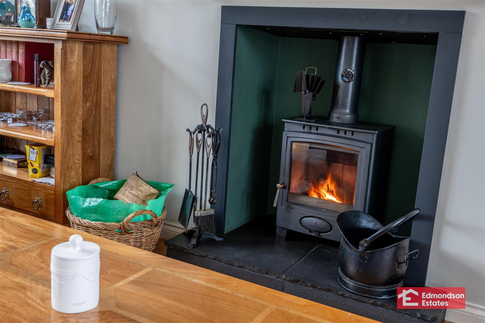 1 Tullymore Dale, Broughshane, Ballymena