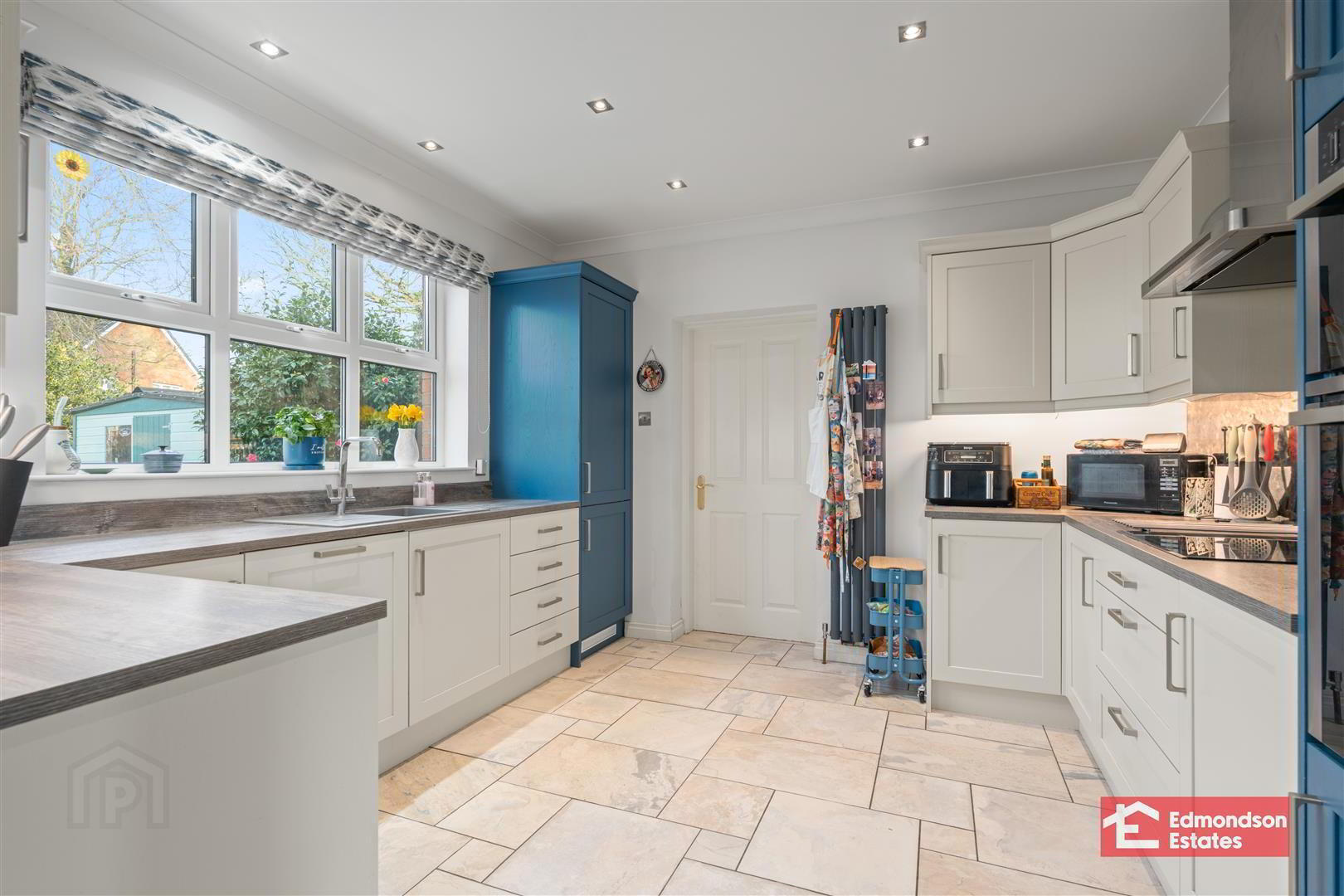 1 Tullymore Dale, Broughshane, Ballymena