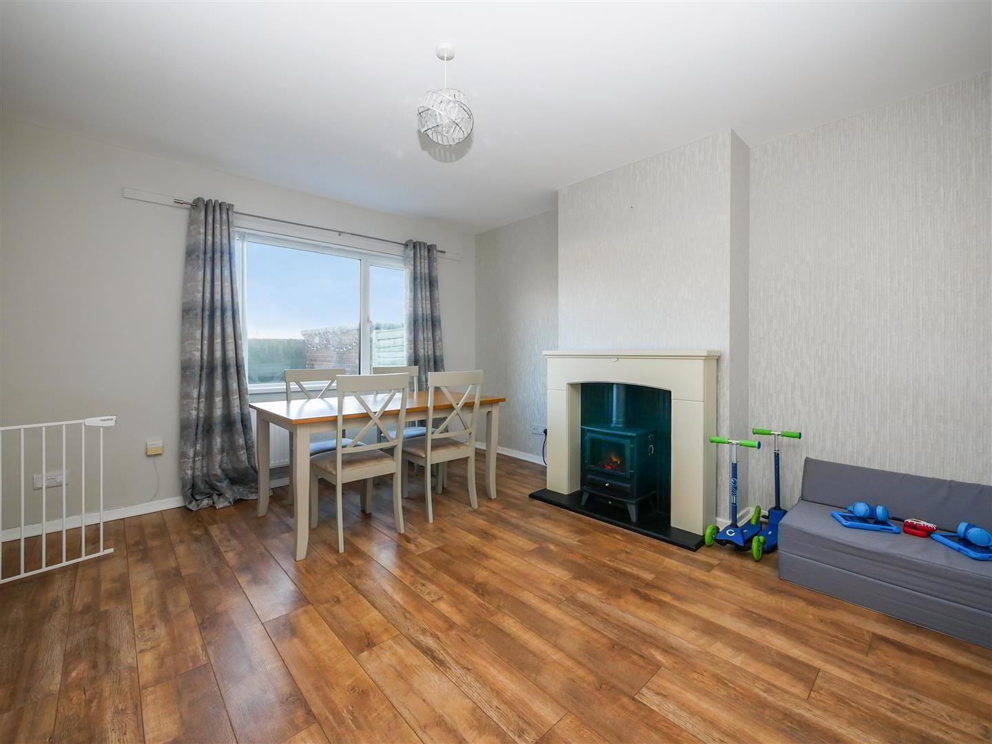 17 Kilwarlin Crescent, Belvoir Park, Belfast