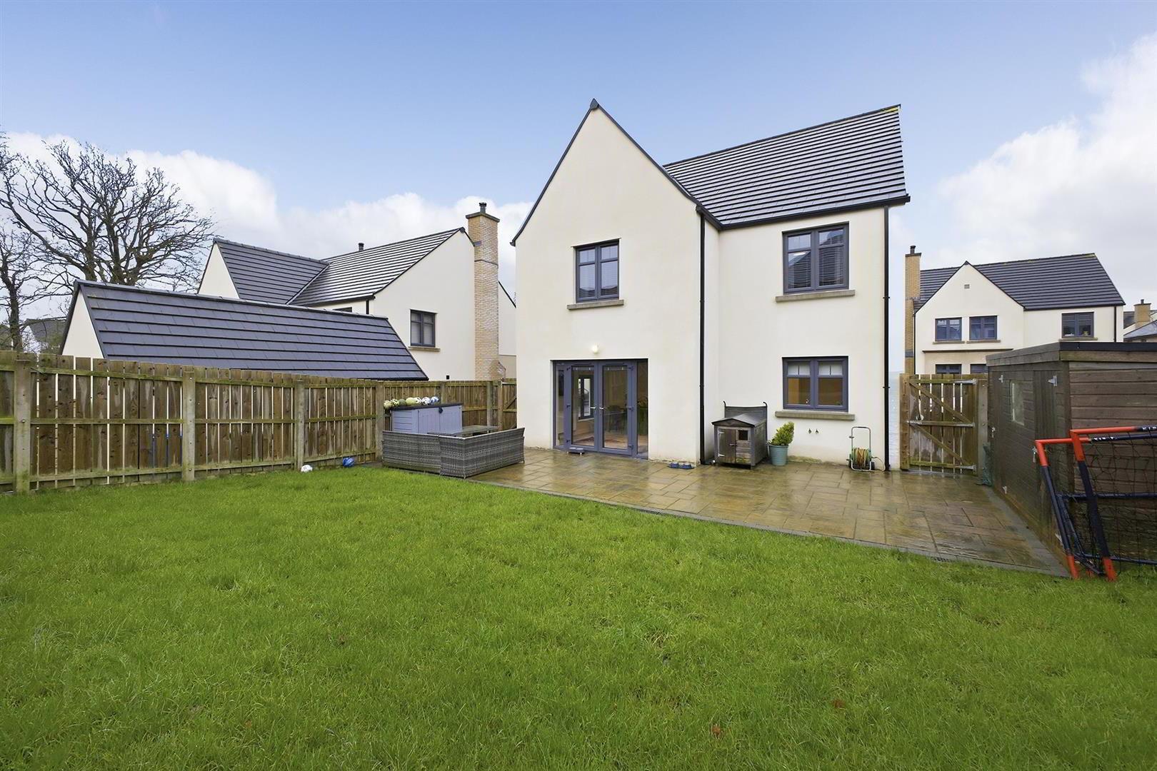 10 Pirrie Avenue, Comber, Newtownards