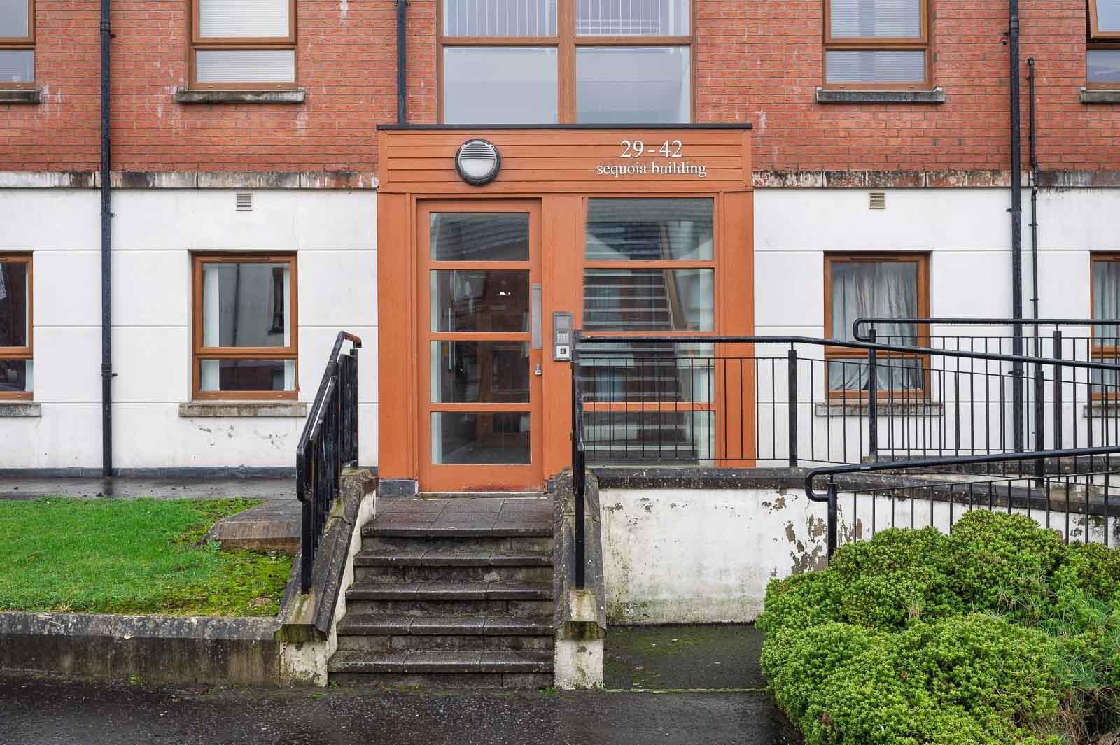 29 Redwood Grove, Dunmurry, Belfast