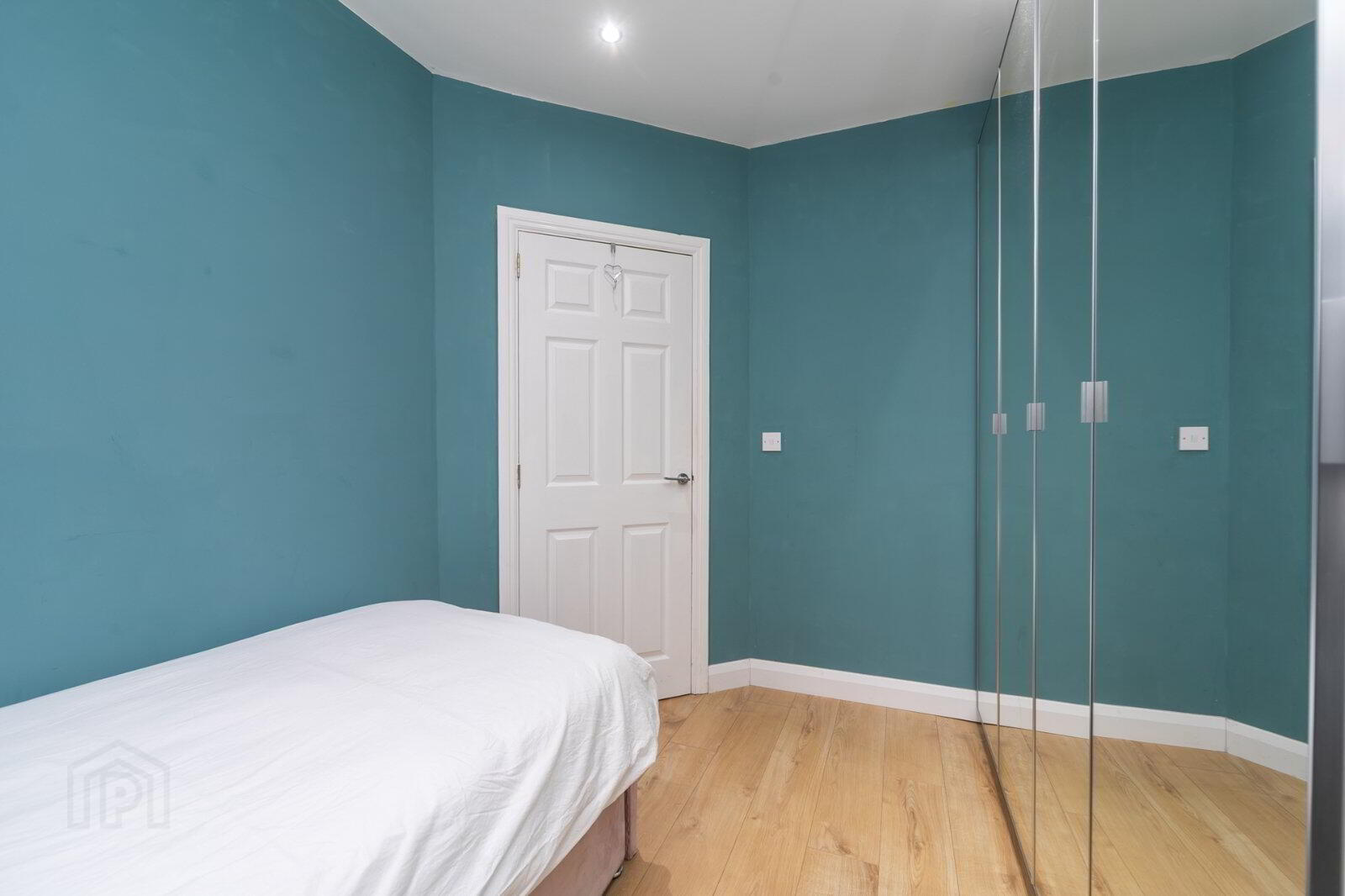 4 Barnfield Manor, Lisburn