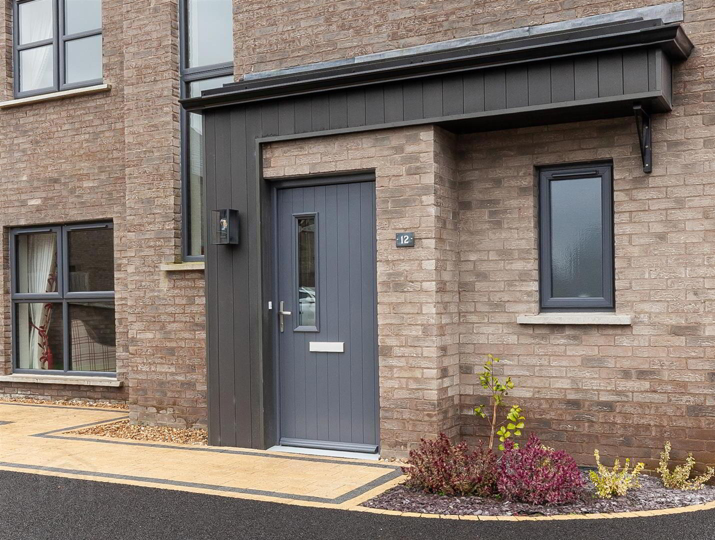 12 Dunadry Gate, Dunadry