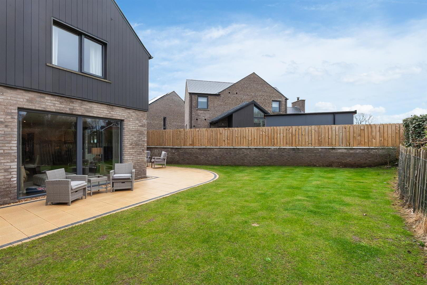 12 Dunadry Gate, Dunadry