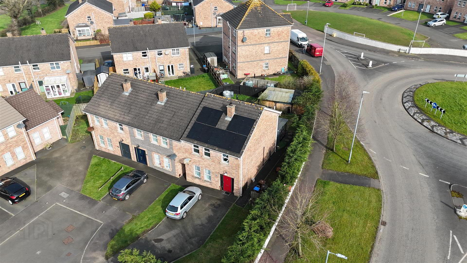 44 Niblock Oaks, Antrim