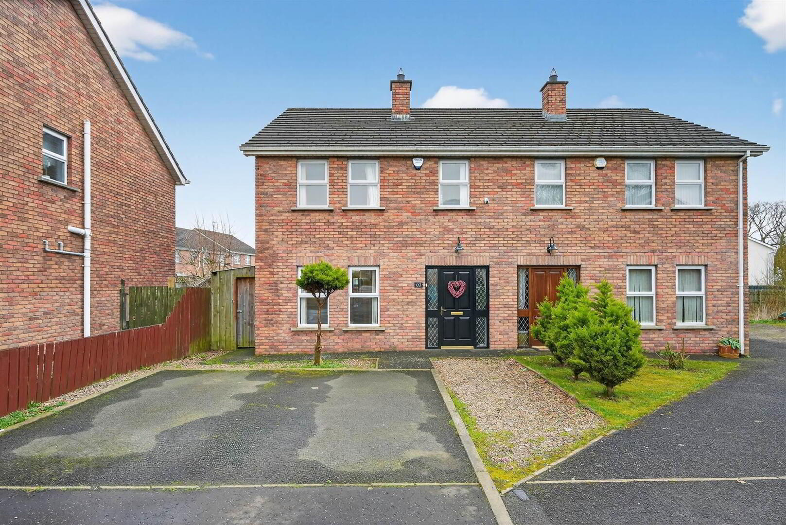 60 Niblock Oaks, Antrim