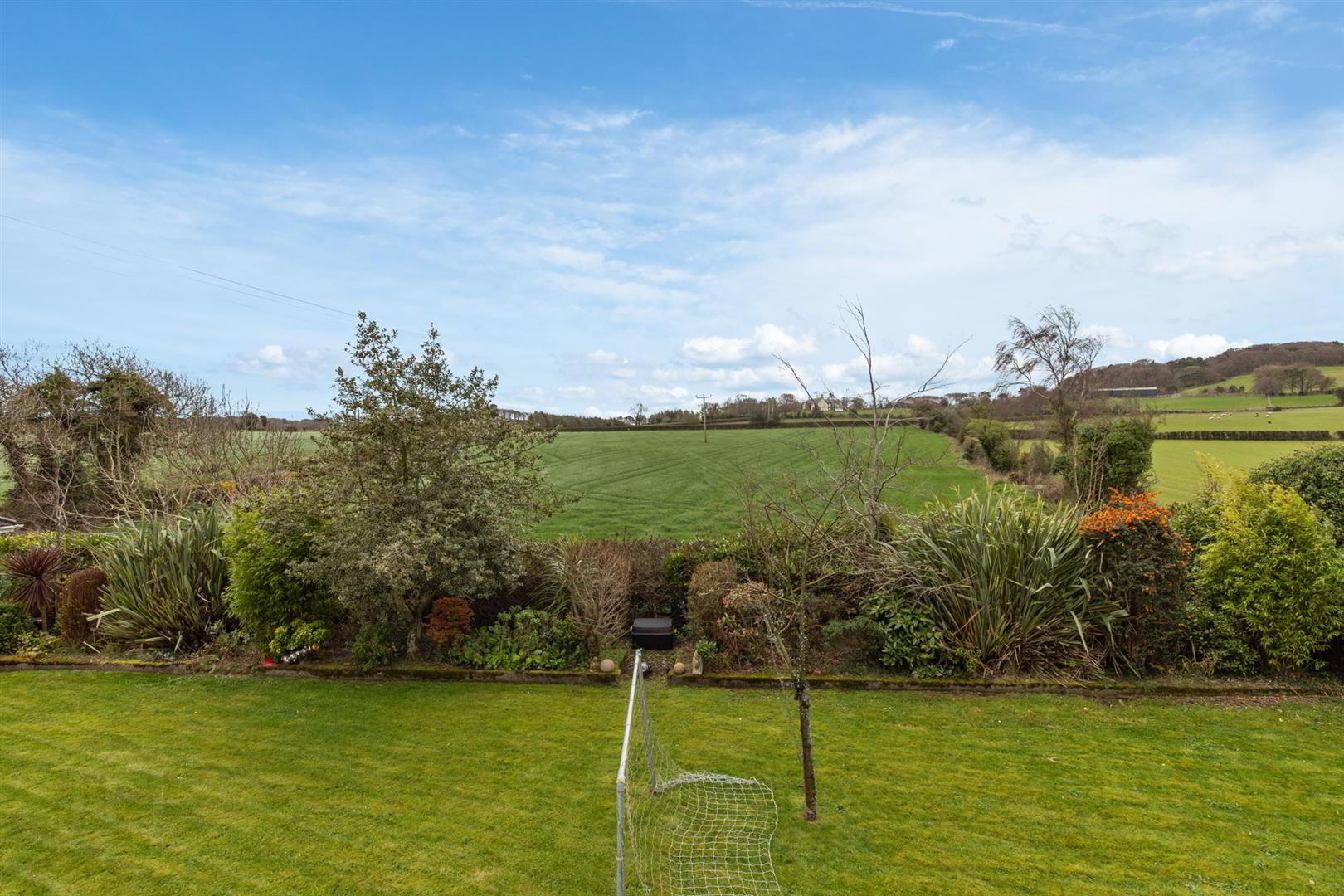 Cairnview, 120 Ballybarnes Road, Craigantlet, Newtownards