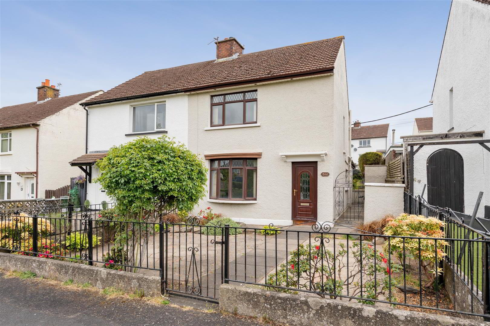 6 Charles Way, Comber