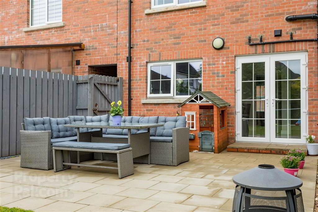 22 Frys Meadow Ballymena