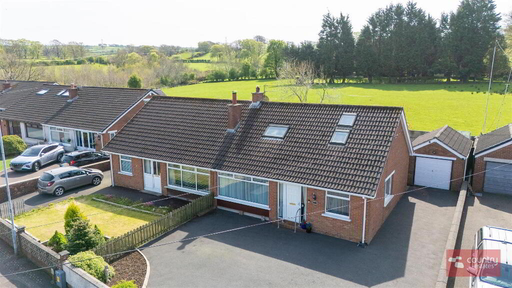 5 Seskin Park Straid, Ballyclare