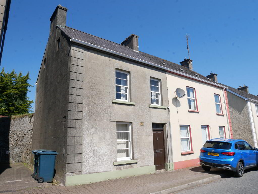 32 Main Street, Tempo