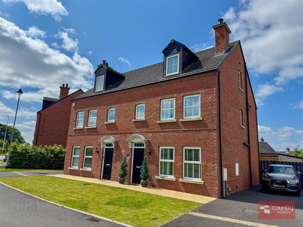 14 Ollar Valley, Ballyclare