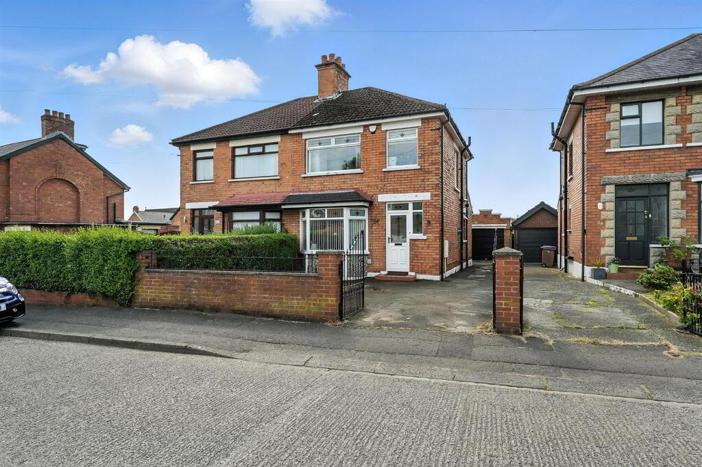 24 Locksley Gardens, Belfast