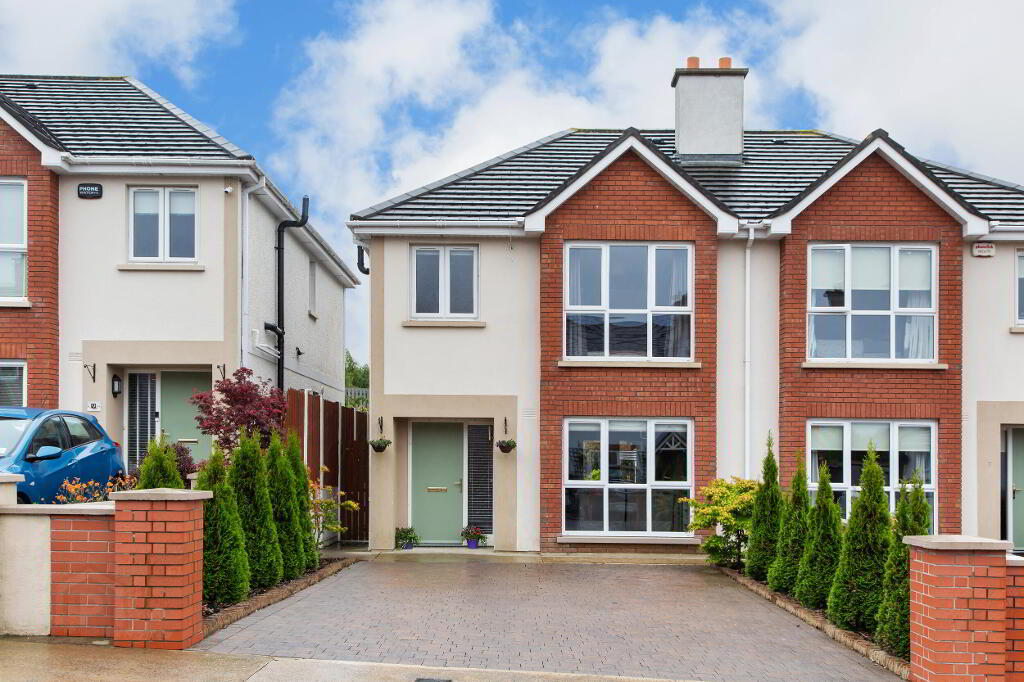 8 The Rise Meadowvale, Arklow