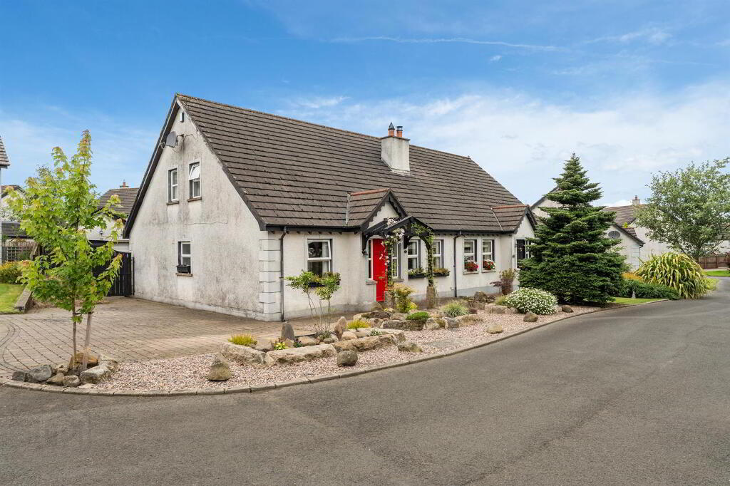 34 Village Hill, Straid, Ballyclare