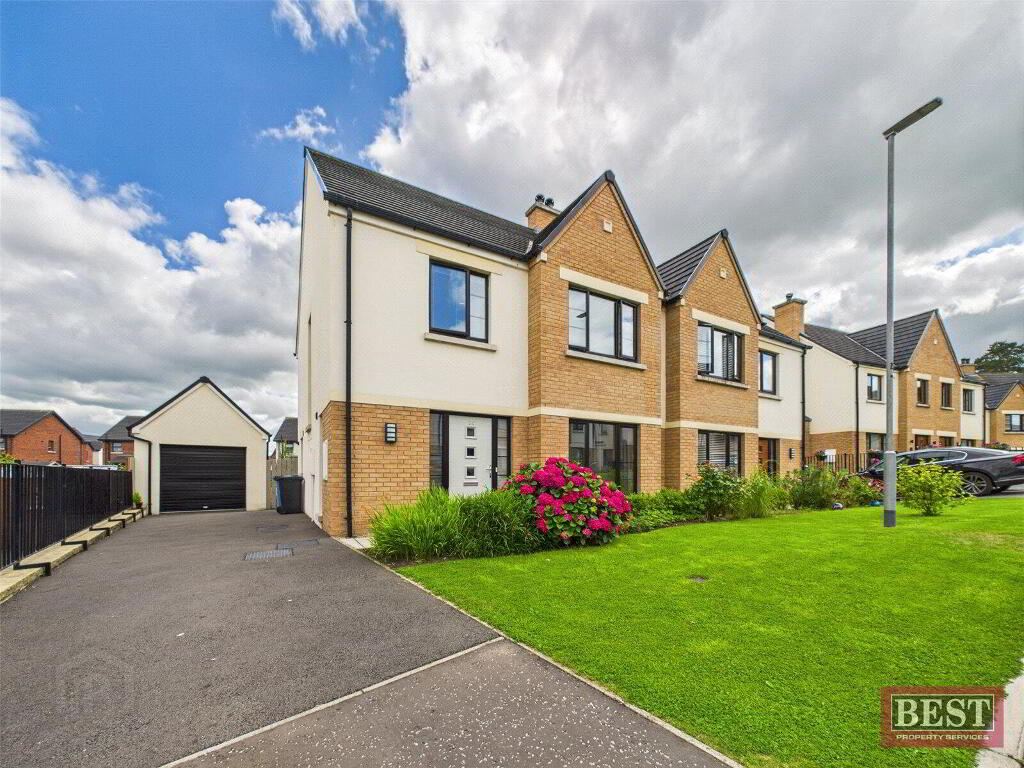 24 Hillcrest Way Bessbrook, Newry