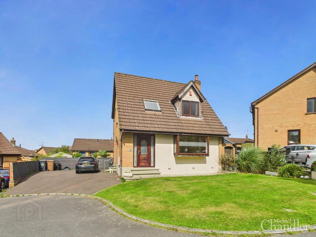 98 Laurelgrove Dale, Belfast