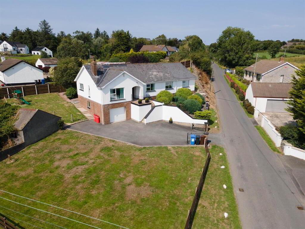 24 Scaddy Road, Downpatrick