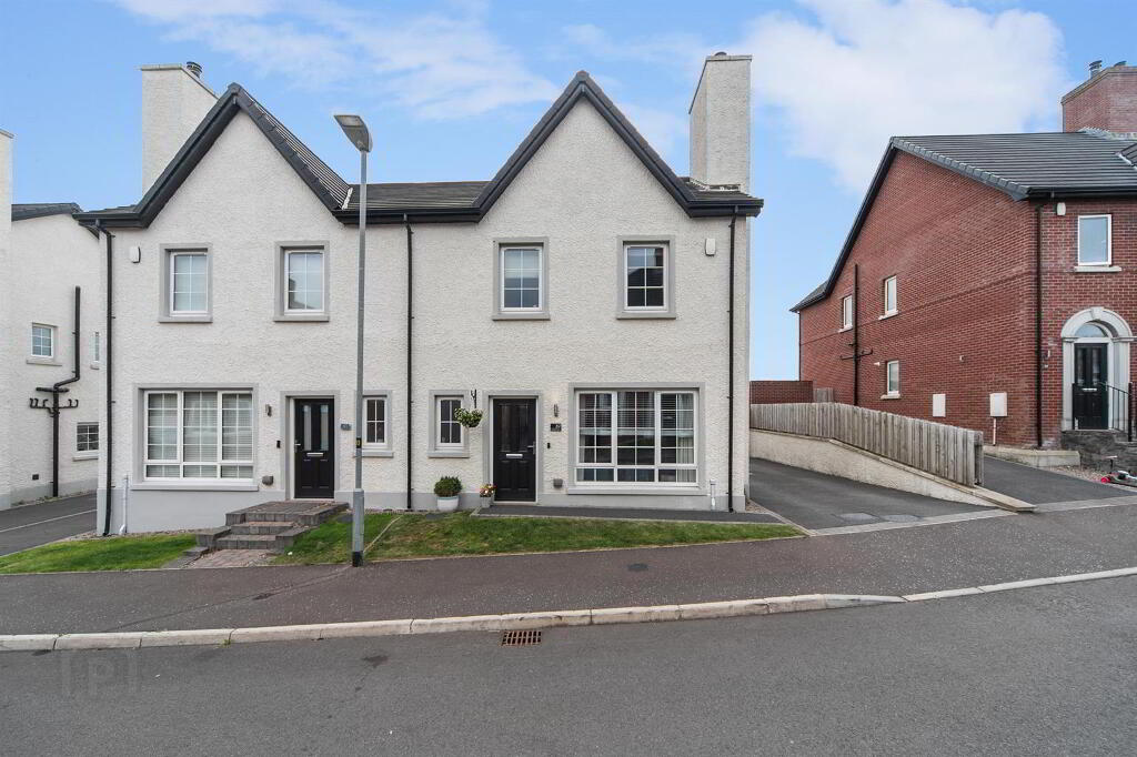 39 Fairfields Manor, Lisburn