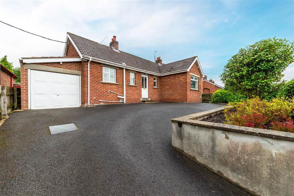 14 Fairview Park, Derriaghy, Belfast